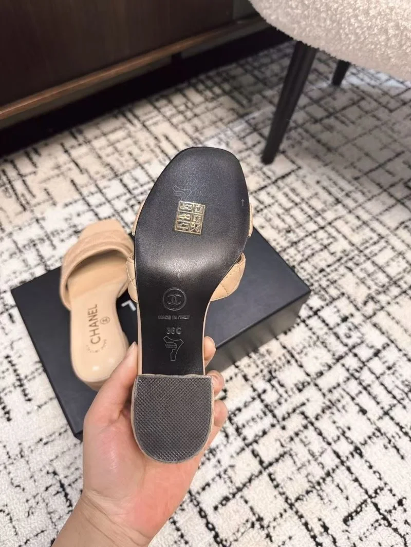 Mirror quality Chanel Slippers