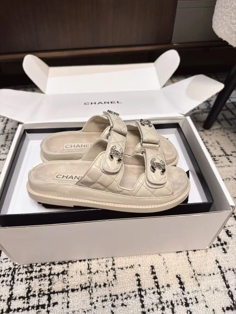 Mirror quality Chanel Slippers