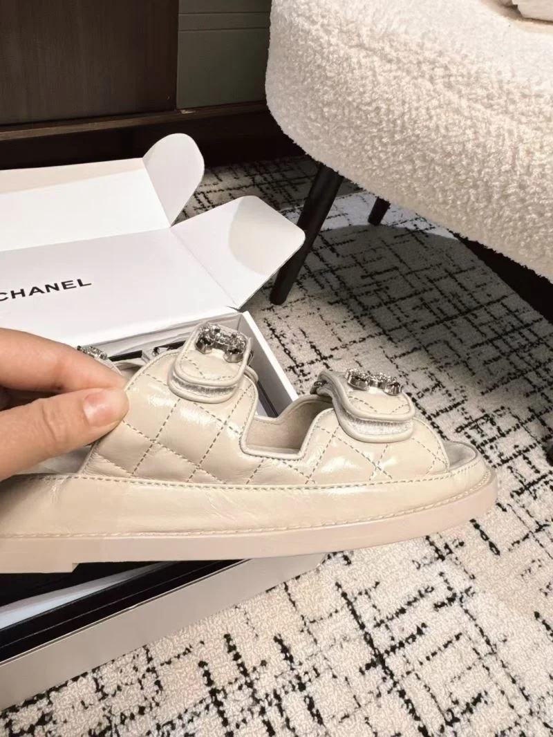 Mirror quality Chanel Slippers