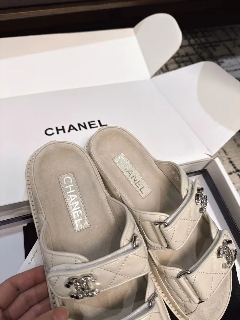 Mirror quality Chanel Slippers