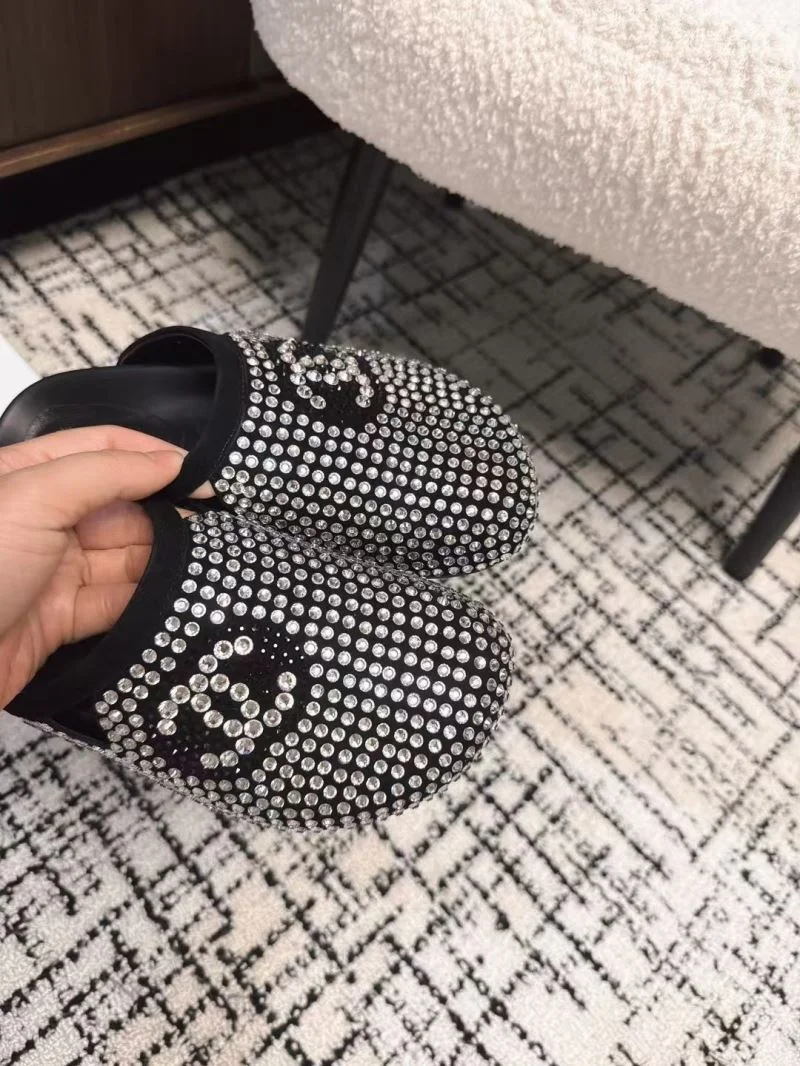 Accurate model Chanel Slippers