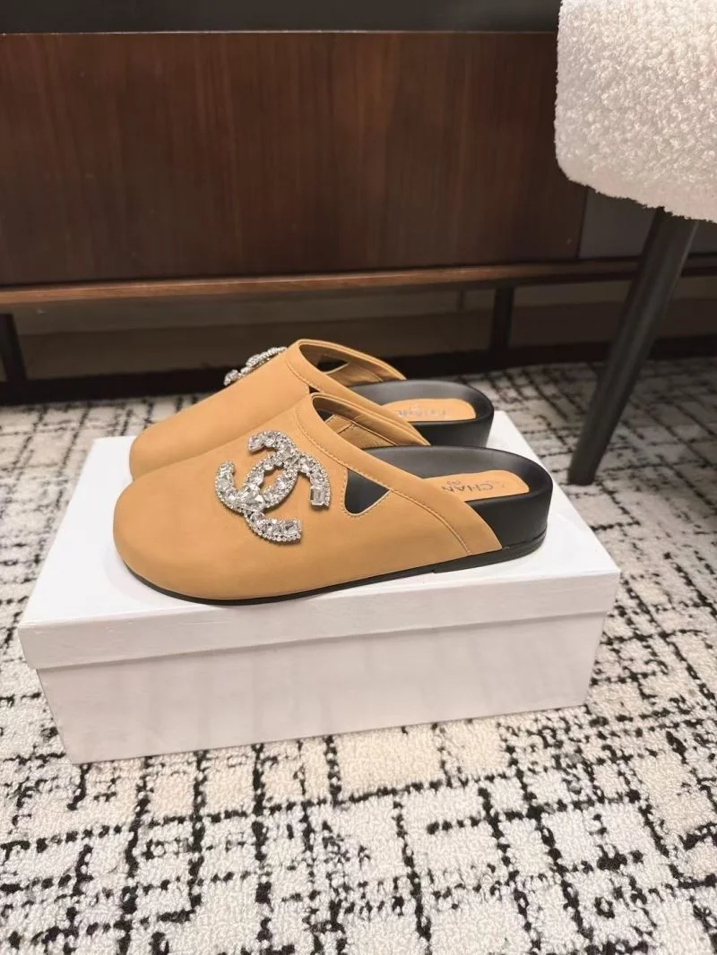 Accurate model Chanel Slippers