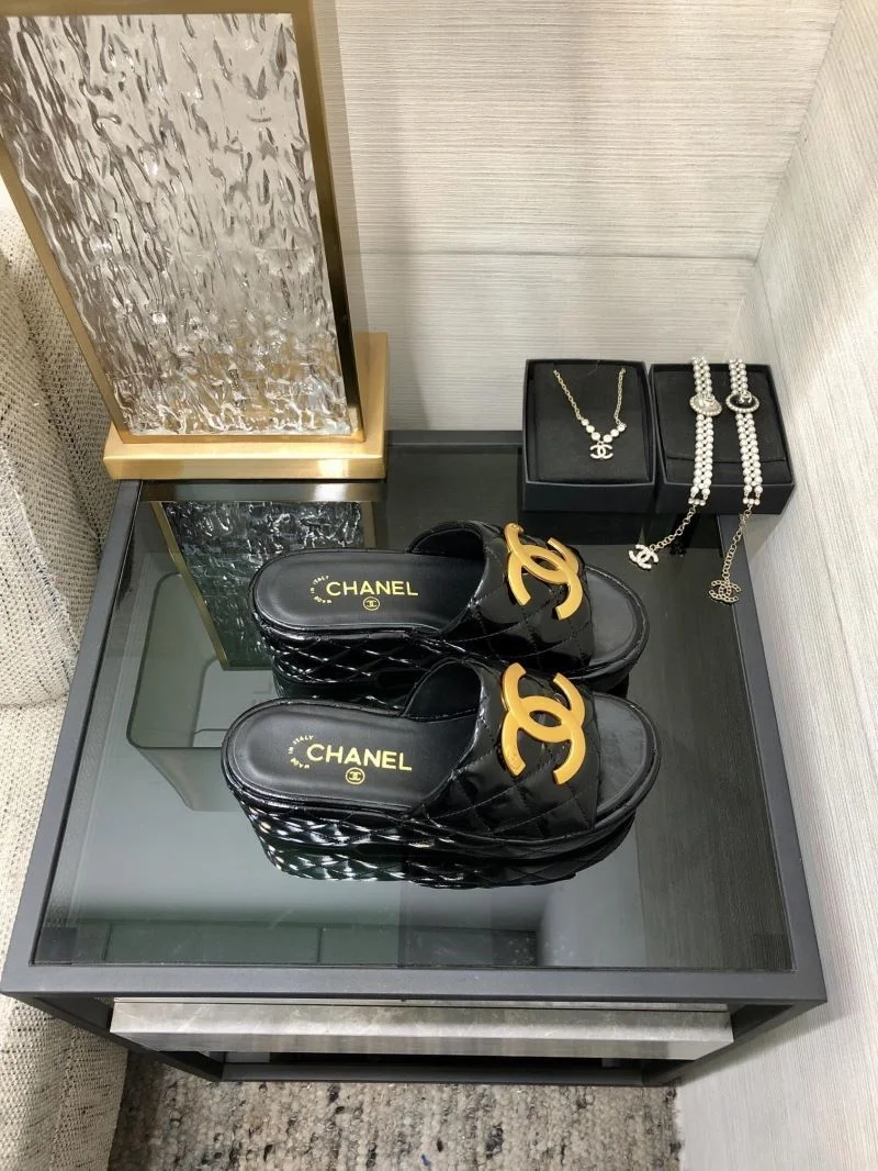 Accurate model Chanel Slippers