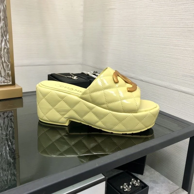 Top match Chanel Slippers