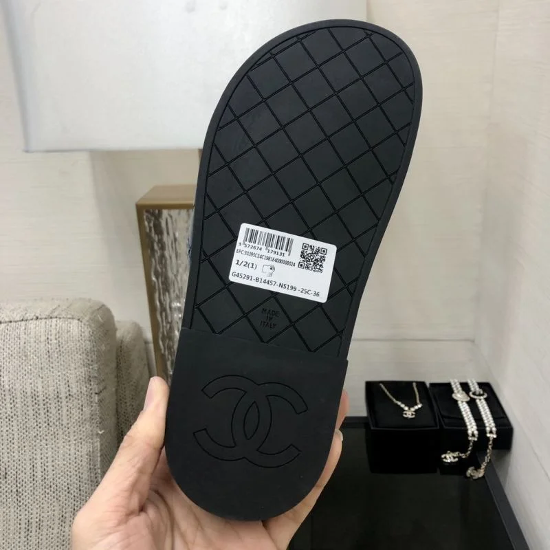 1:1 copy Chanel Slippers
