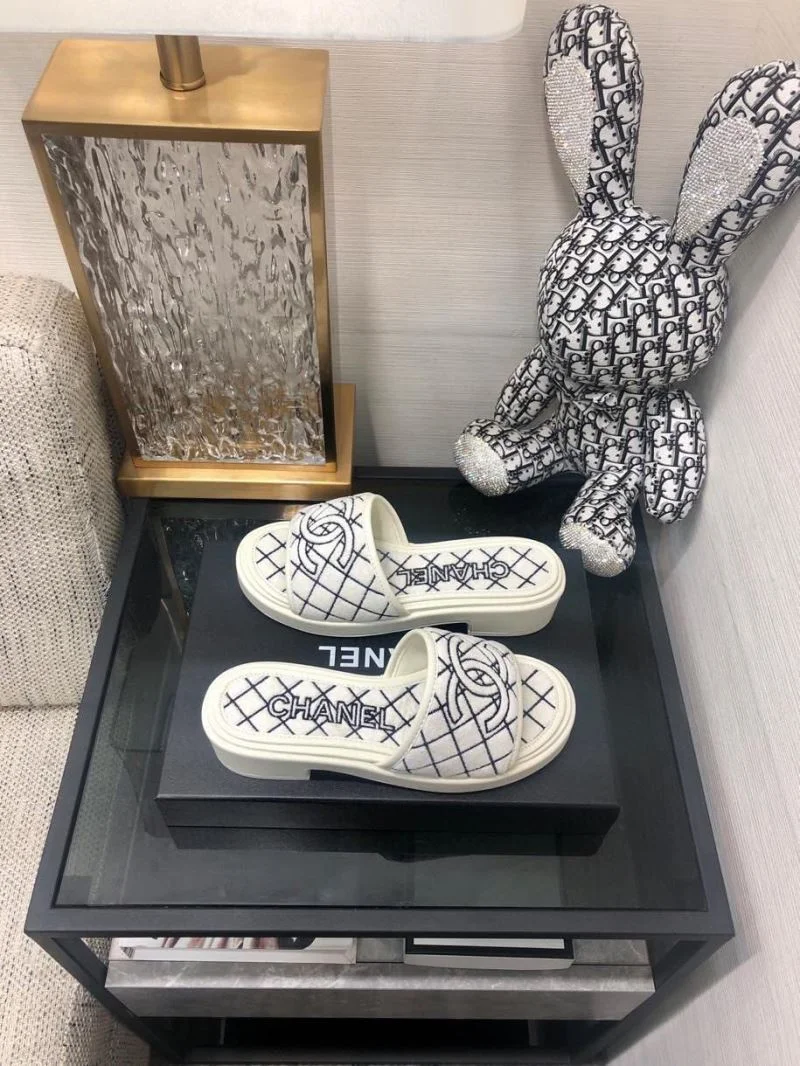 Top match Chanel Slippers