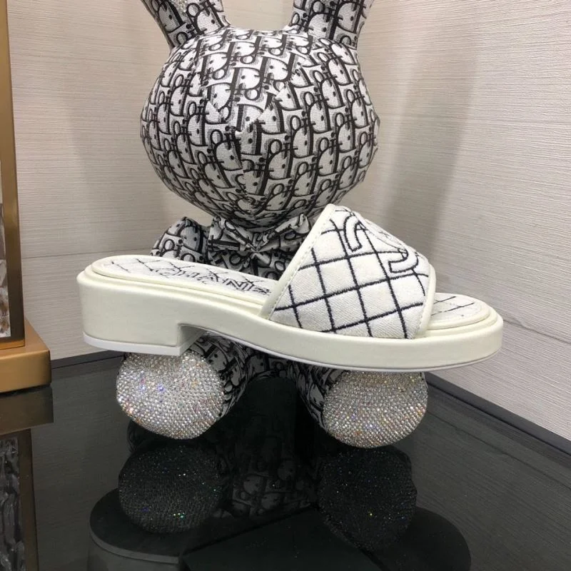 Top match Chanel Slippers
