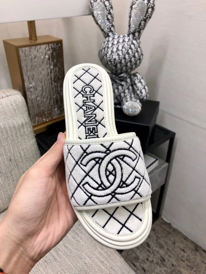 Top match Chanel Slippers