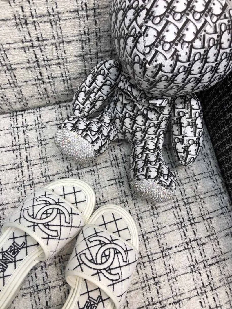 Top match Chanel Slippers
