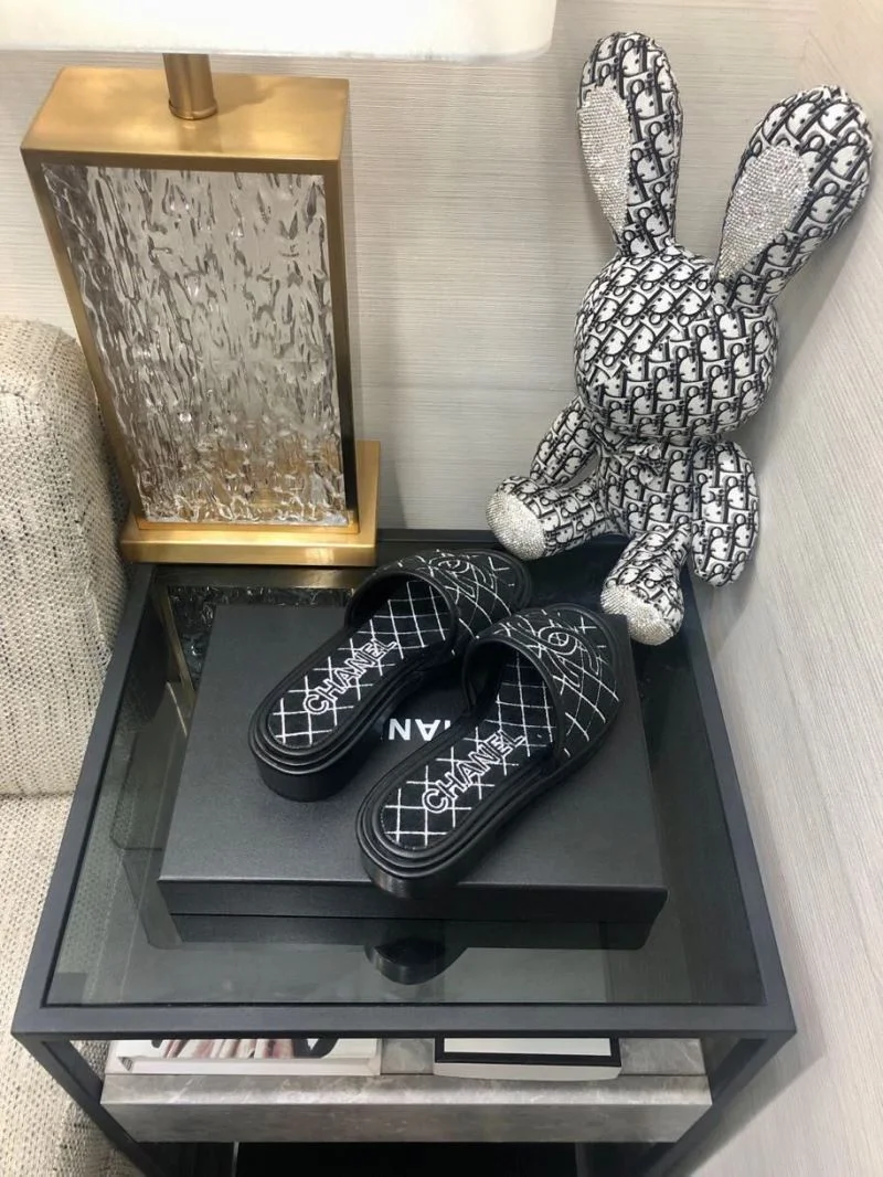 Top match Chanel Slippers