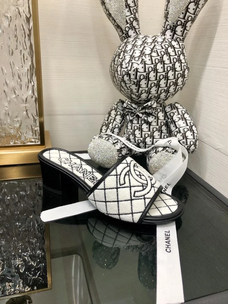 Accurate model Chanel Slippers