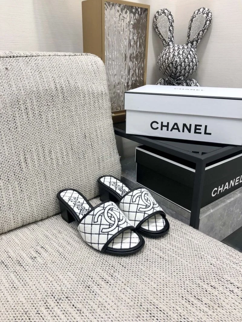 Accurate model Chanel Slippers