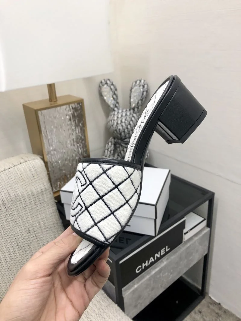 Accurate model Chanel Slippers
