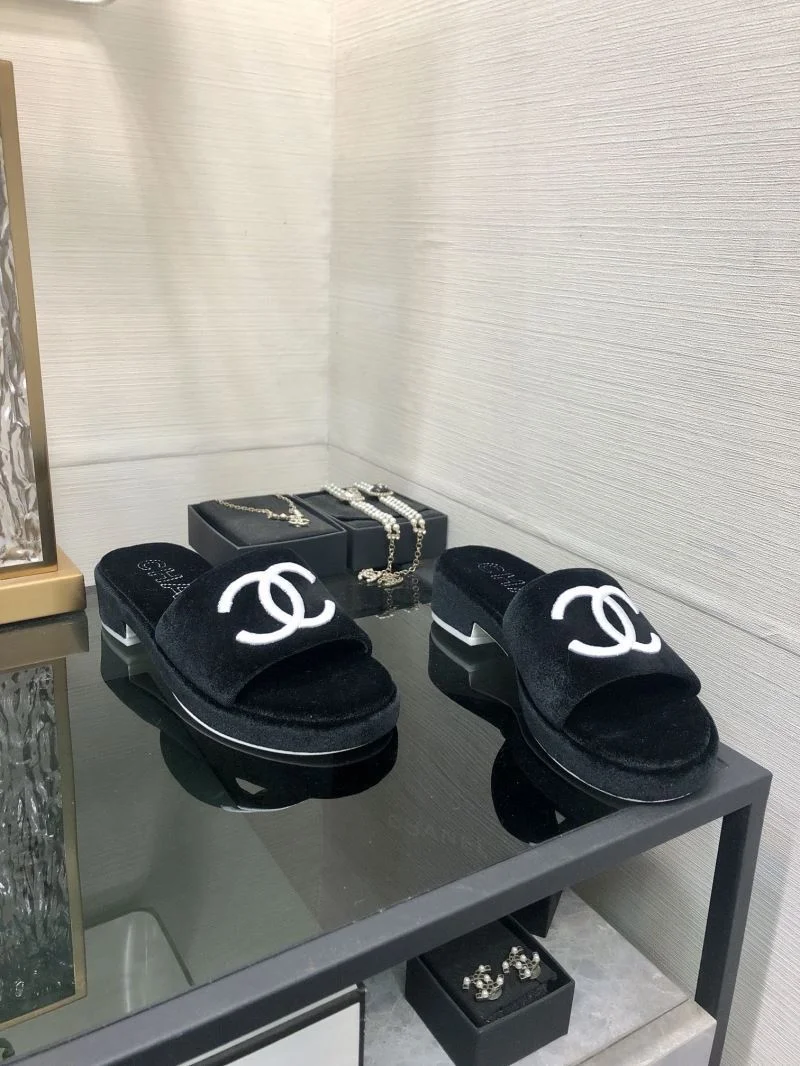 Exact replica Chanel Slippers
