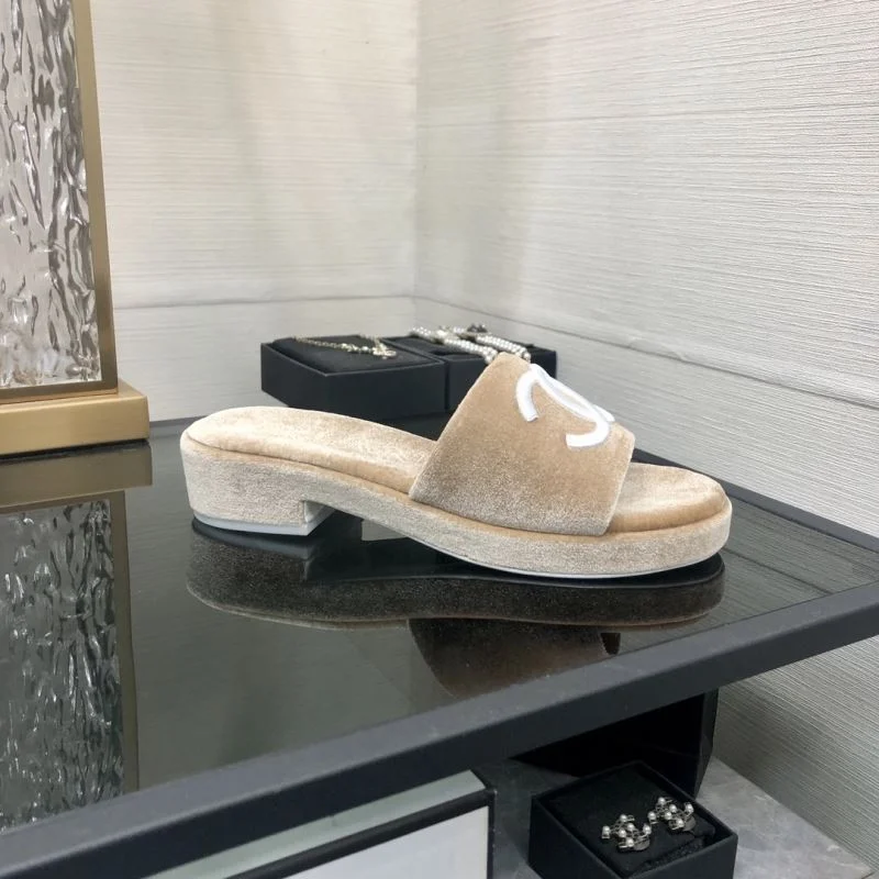 1:1 copy Chanel Slippers