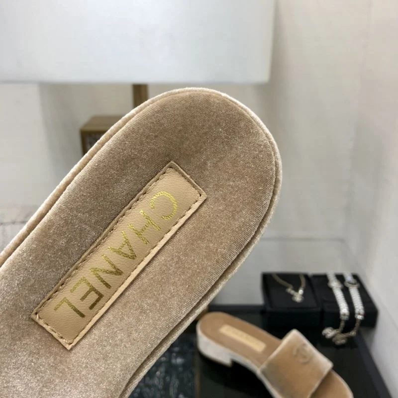 Bargain Chanel Slippers