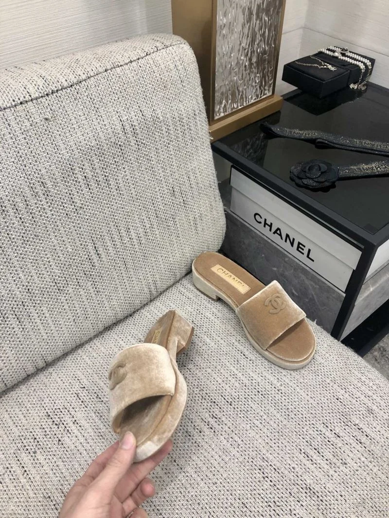 Bargain Chanel Slippers