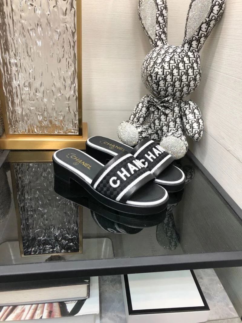 Brand-authenticated Chanel Slippers