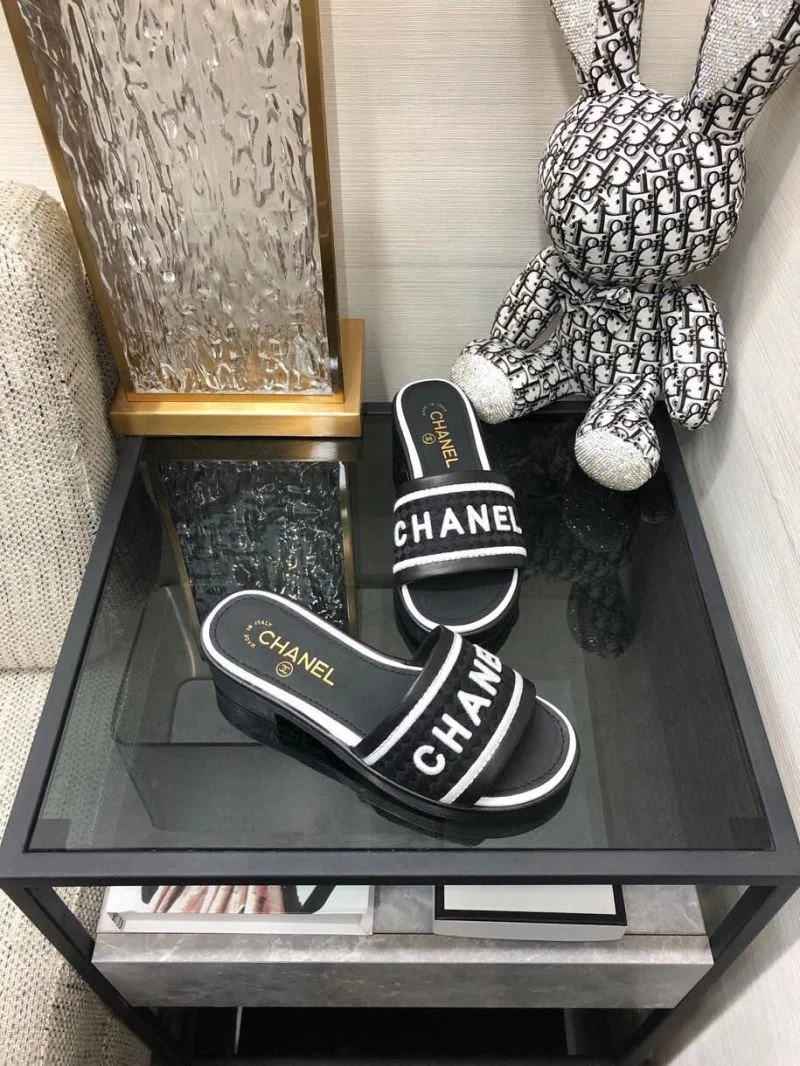 Brand-authenticated Chanel Slippers