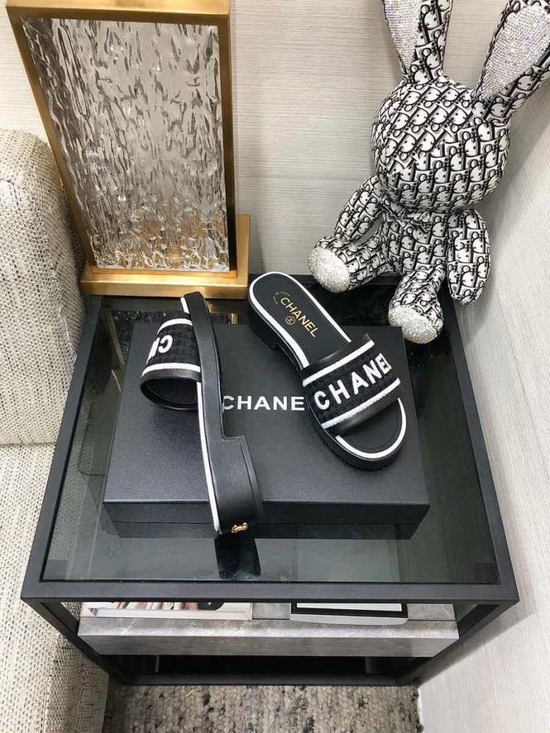 Brand-authenticated Chanel Slippers