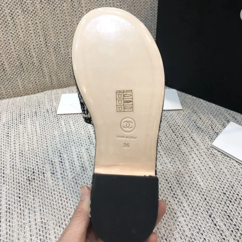 Top match Chanel Slippers
