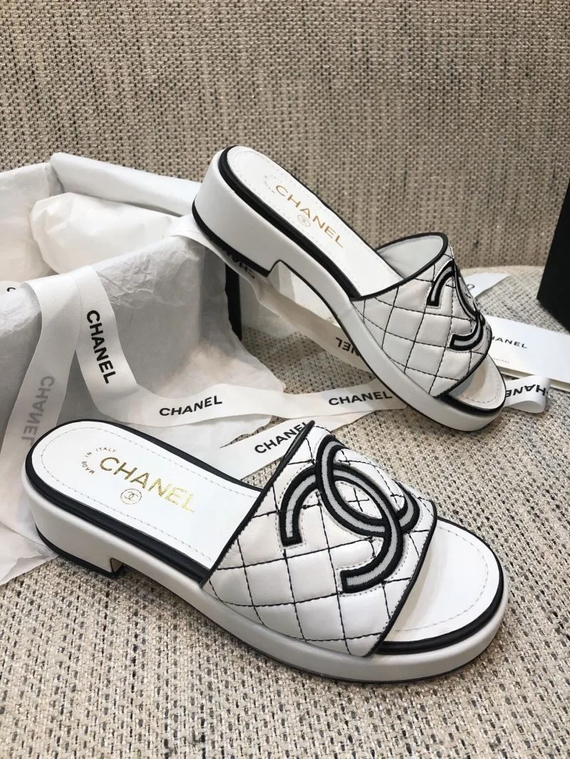 1:1 copy Chanel Slippers