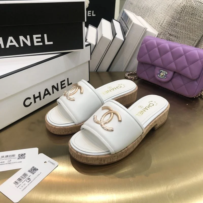 Accurate model Chanel Slippers