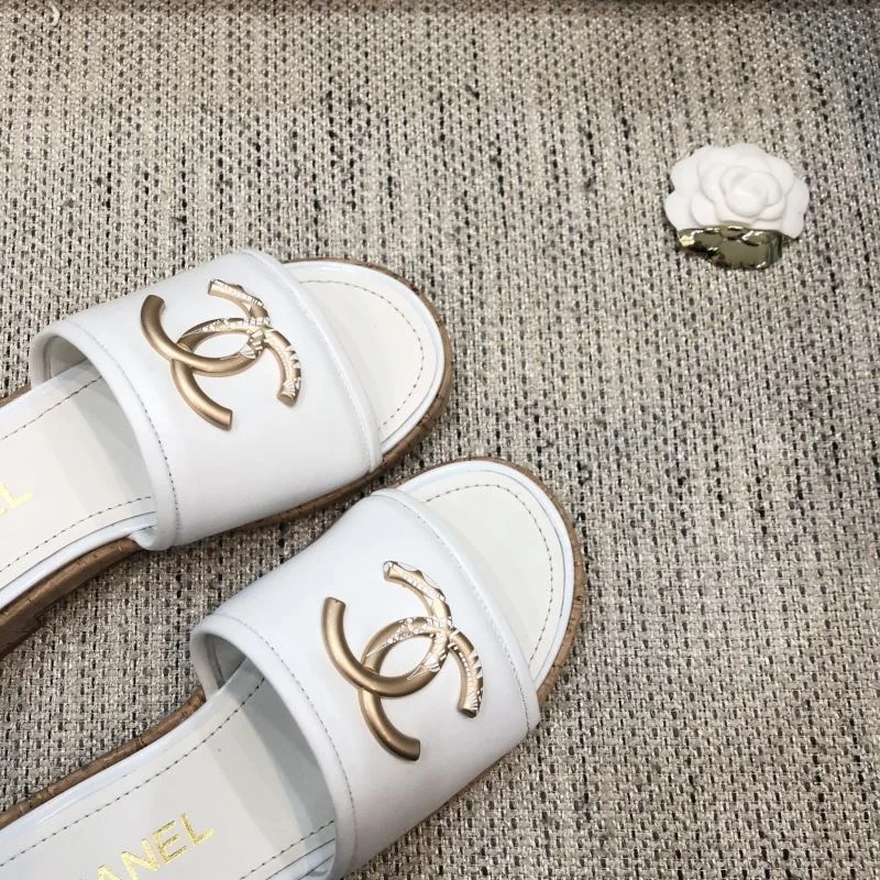 Accurate model Chanel Slippers