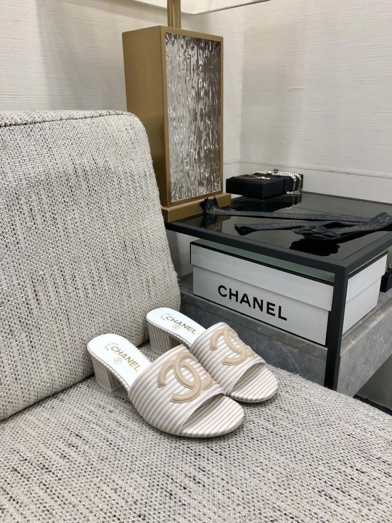 1:1 copy Chanel Slippers