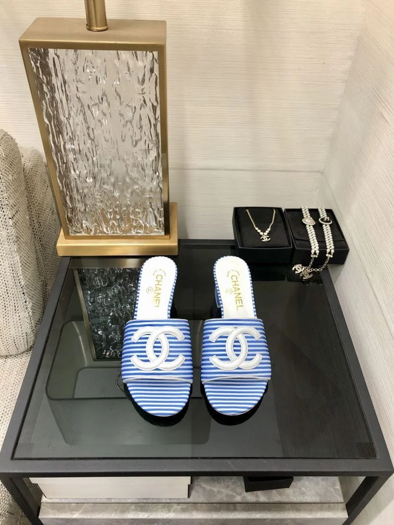 Low-cost Chanel Slippers