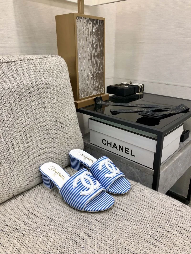 Low-cost Chanel Slippers