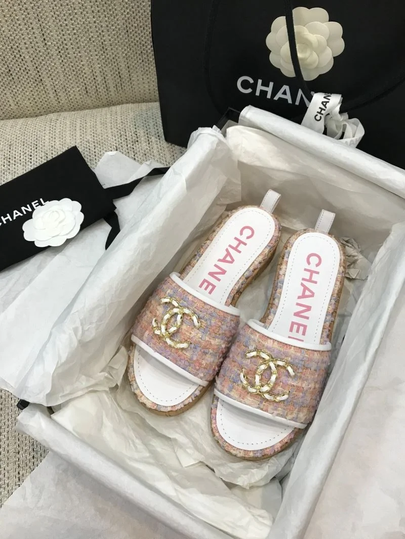 Accurate model Chanel Slippers