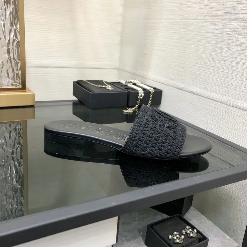 Top mirror Chanel Slippers