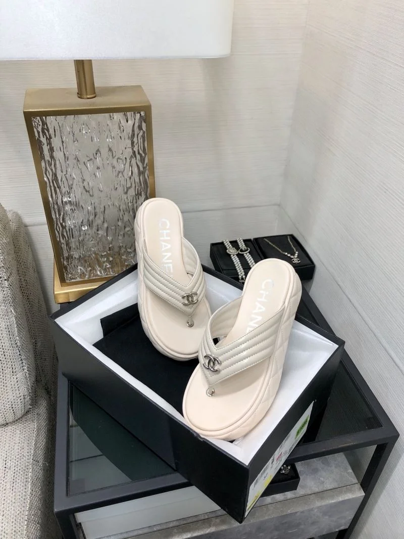 Brand-original Chanel Slippers