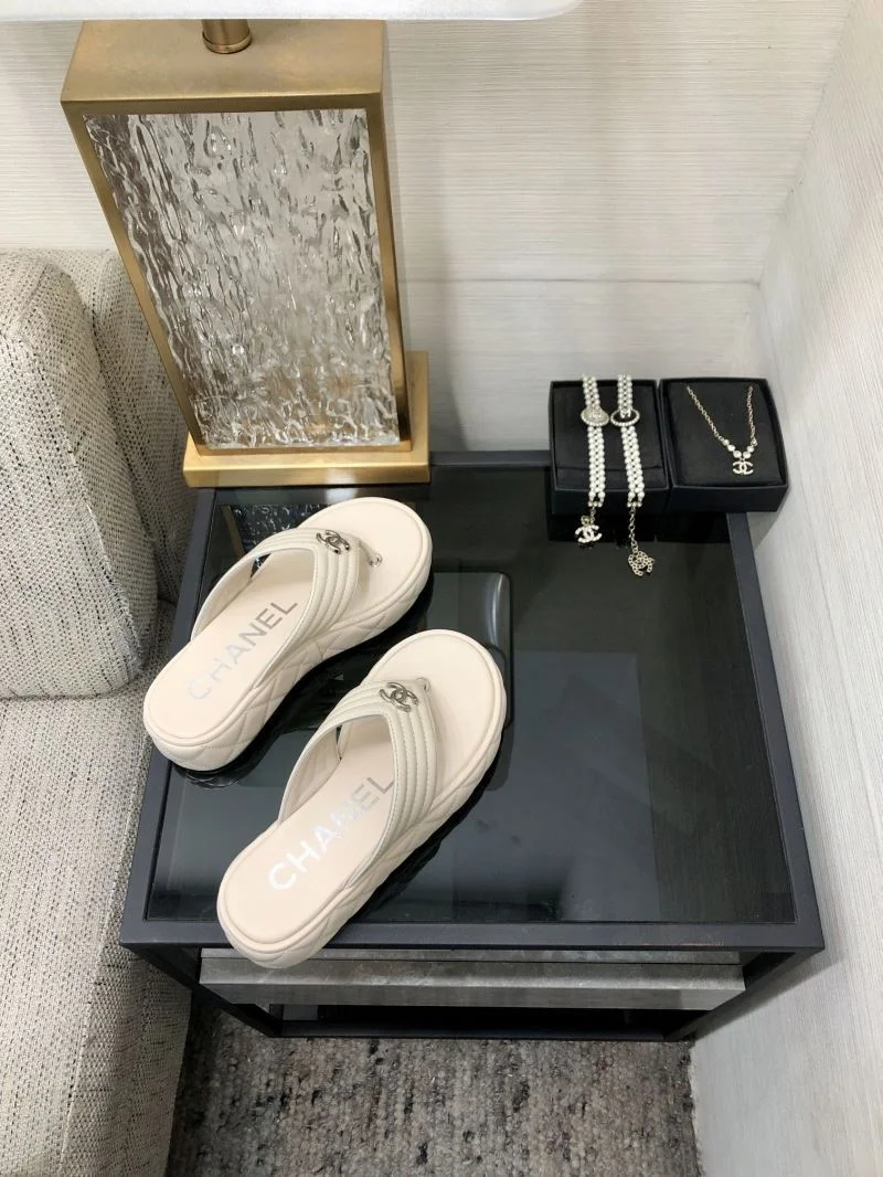 Brand-original Chanel Slippers