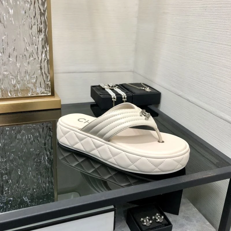 Brand-original Chanel Slippers