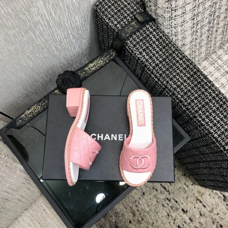 Top match Chanel Slippers