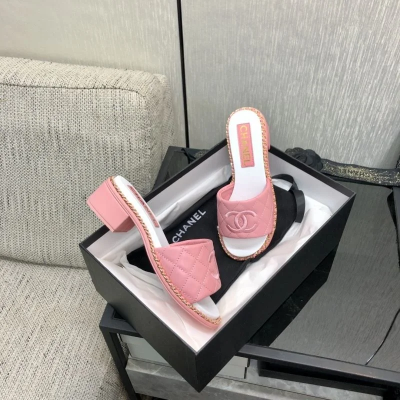 Top match Chanel Slippers