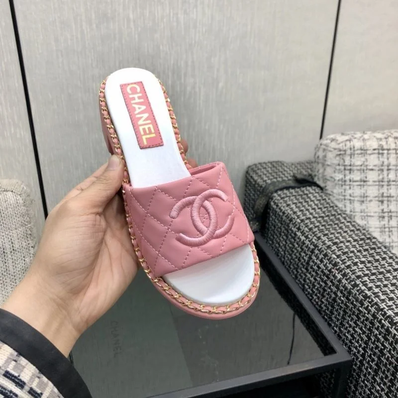 Top match Chanel Slippers