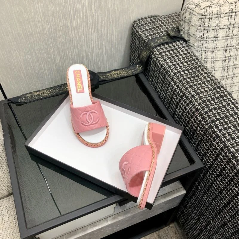 Top match Chanel Slippers