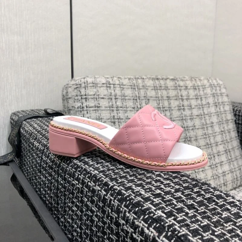 Top match Chanel Slippers