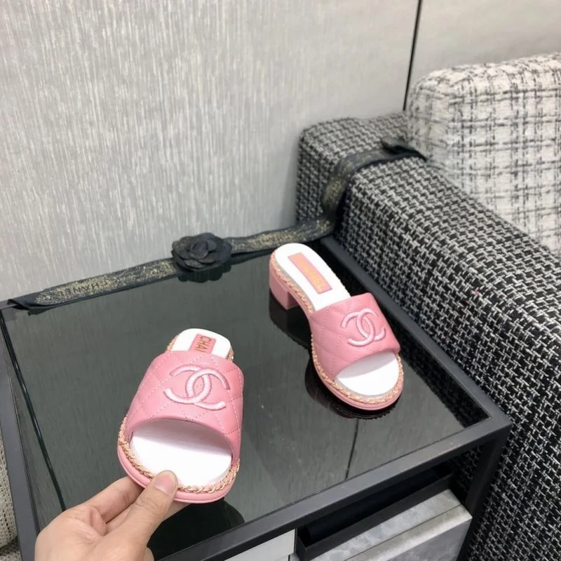 Top match Chanel Slippers