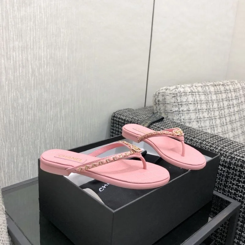 Top match Chanel Slippers