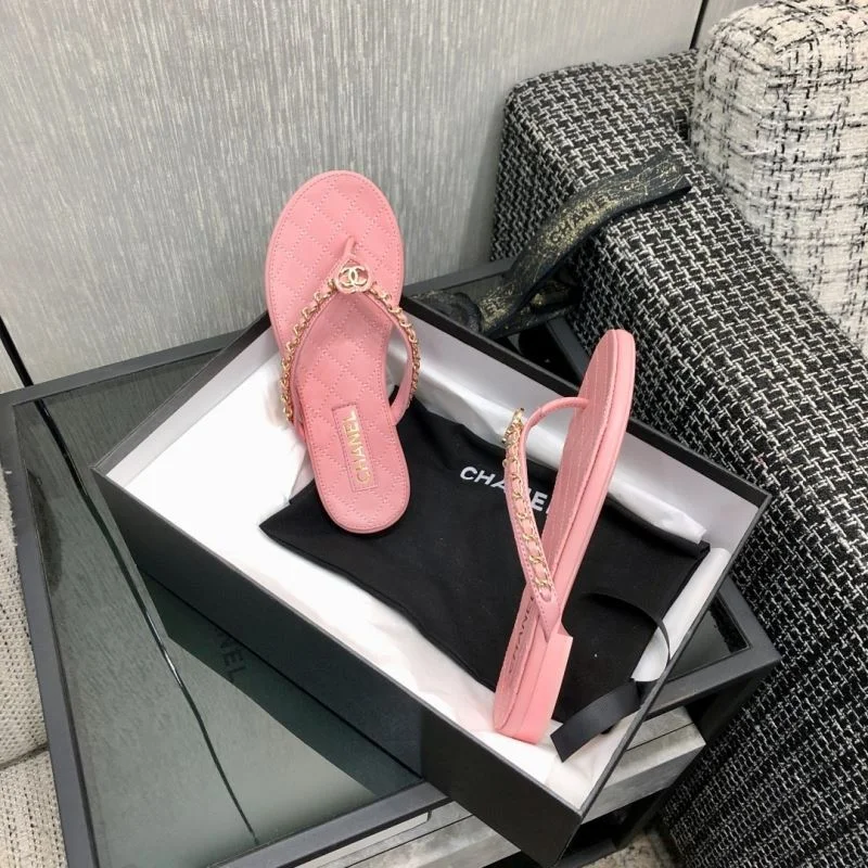 Top match Chanel Slippers
