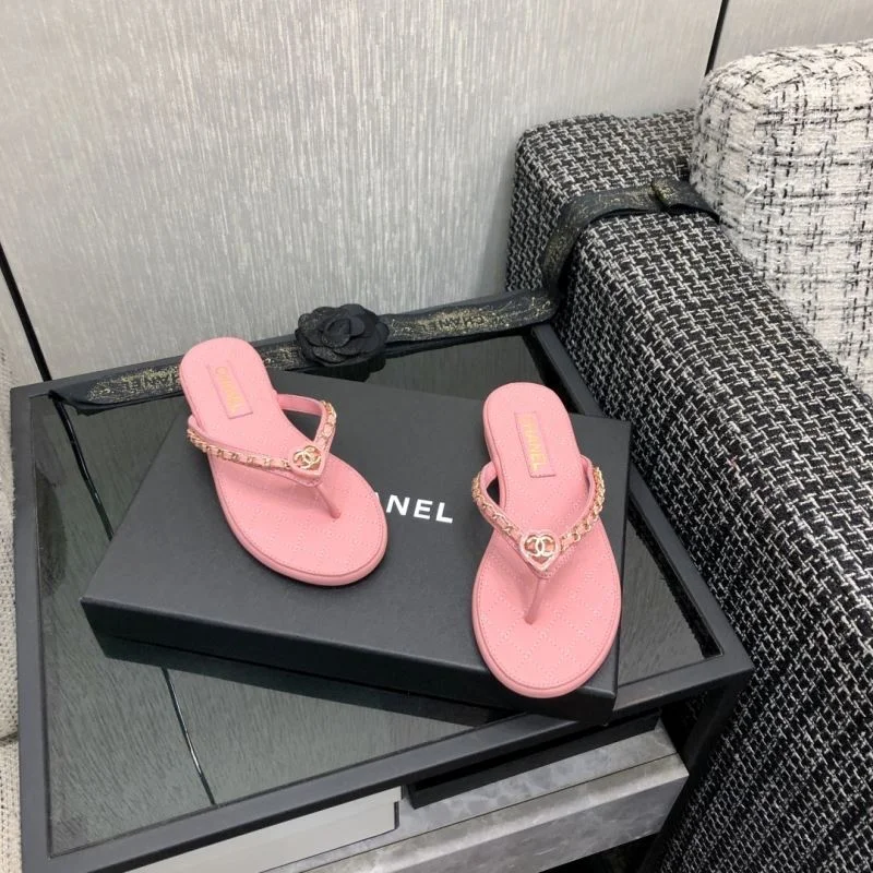 Top match Chanel Slippers