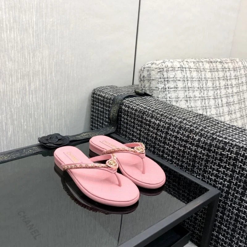 Top match Chanel Slippers