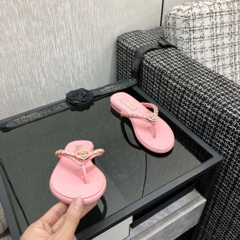 Top match Chanel Slippers