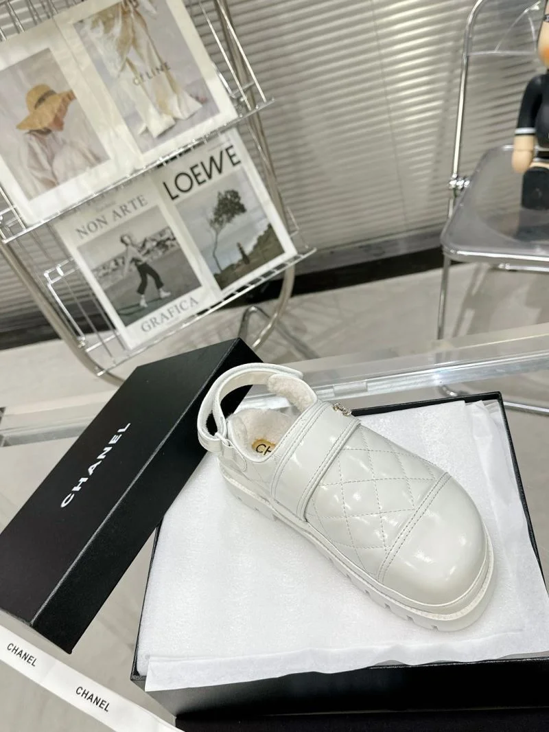 Accurate model Chanel Slippers