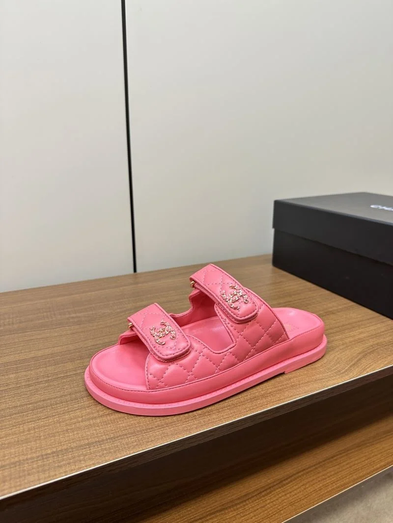 Top mirror Chanel Slippers