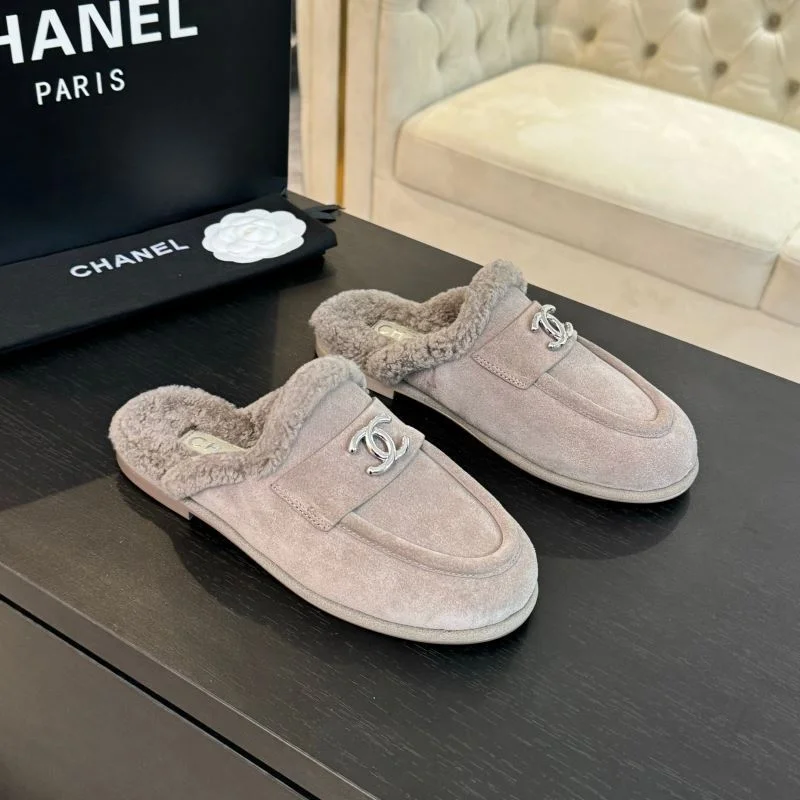 1:1 copy Chanel Slippers